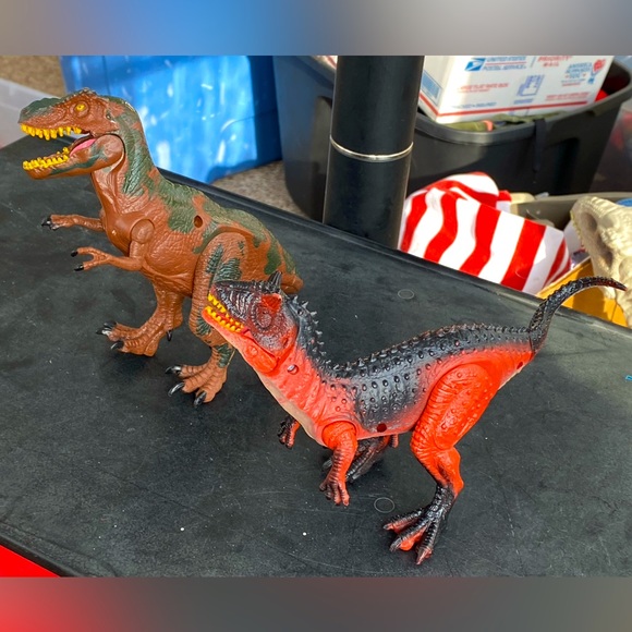 Other | 2 Dinosaur Figures Tyrannosaurus Carnotaurus T Rex Kid Galaxy ...